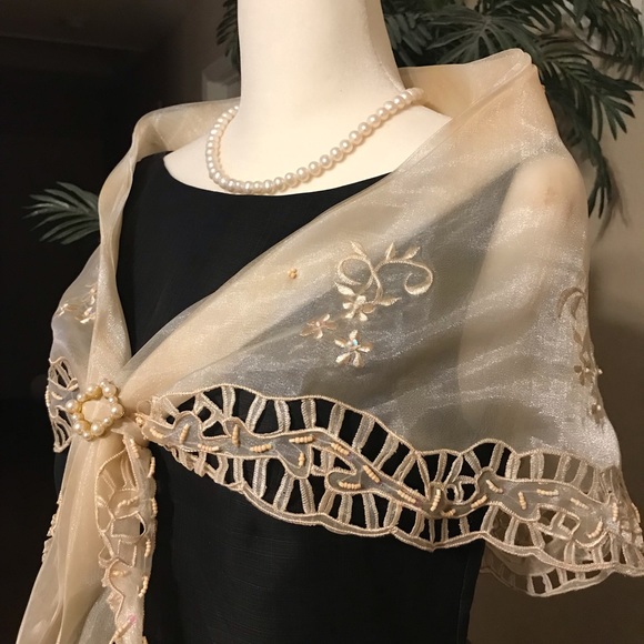 Tops | Beige Embroidered Filipiniana Alampaypanuelo Maria Clara Style ...